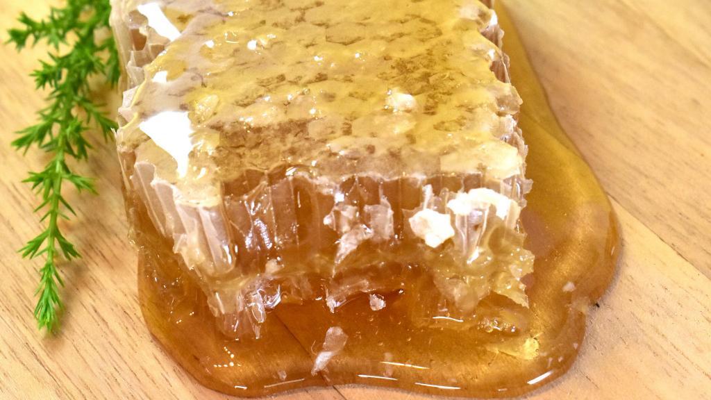 Favo de Mel: Benefícios, Como e Porque Consumir